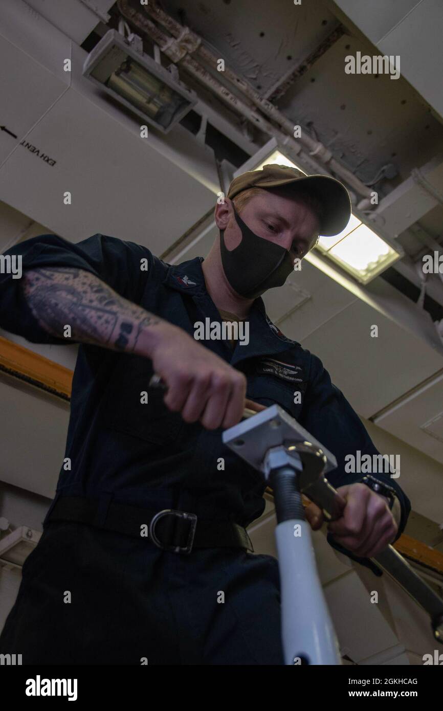 210422-N-WS494-1008 YOKOSUKA, Japan (April 22, 2021) Aviation Machinist ...