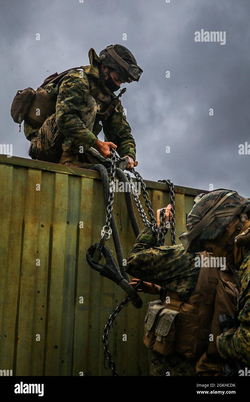 U.S. Marines with Landing Support Battalion, Combat Logistics Regiment ...