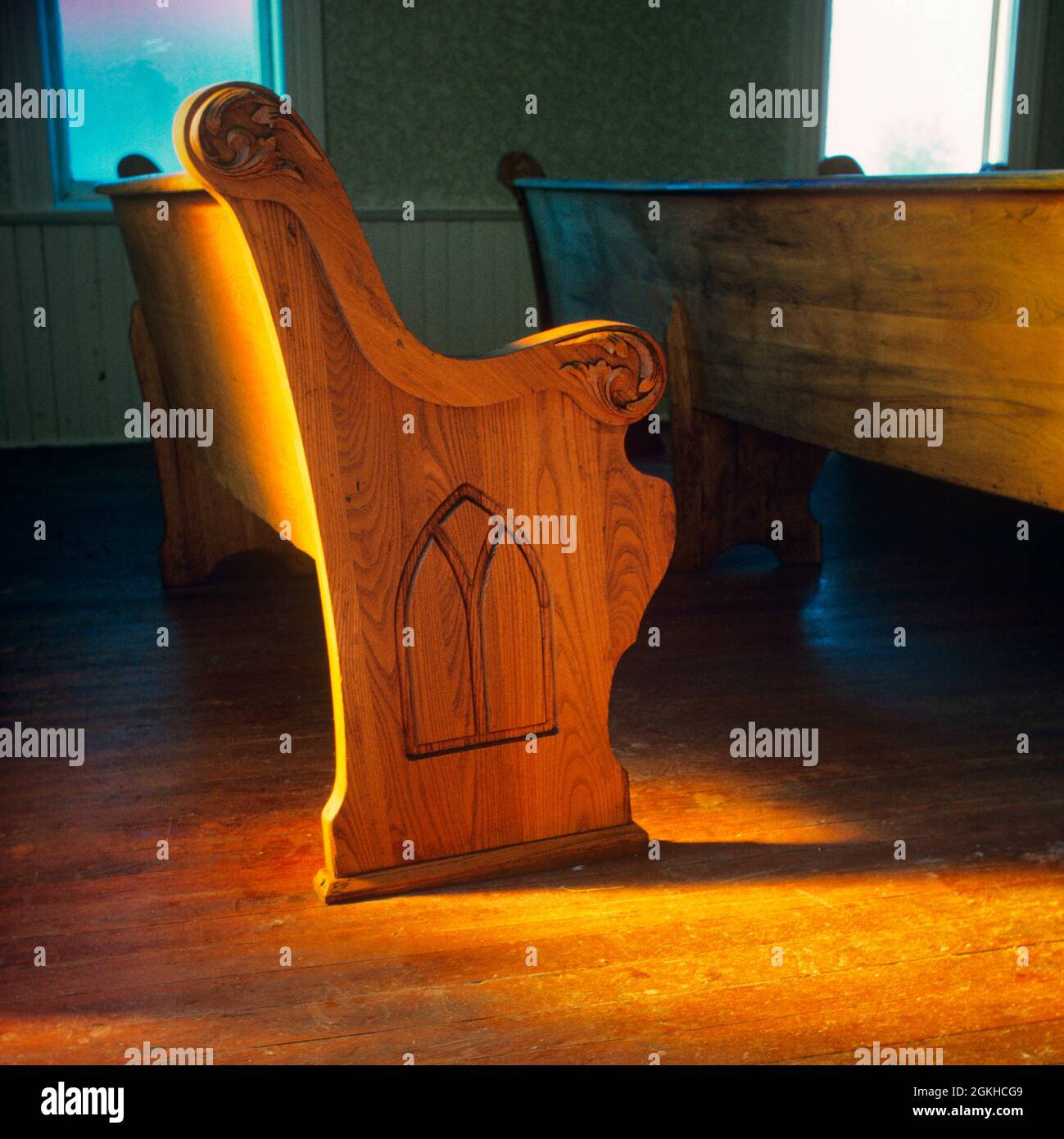 Church pew 1970s hi-res stock photography and images - Alamy