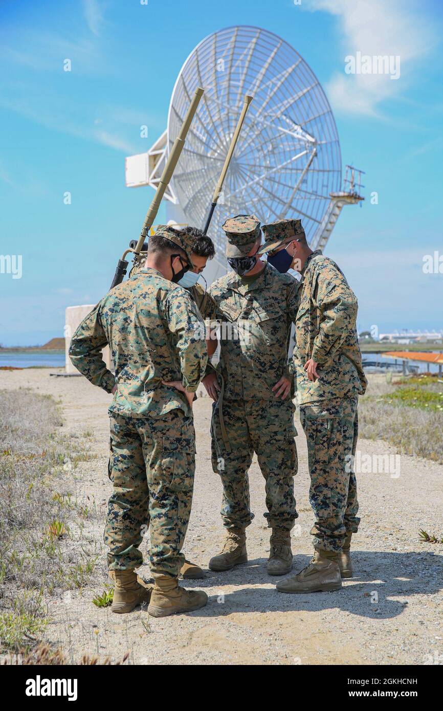 Electronic comms hi-res stock photography and images - Alamy