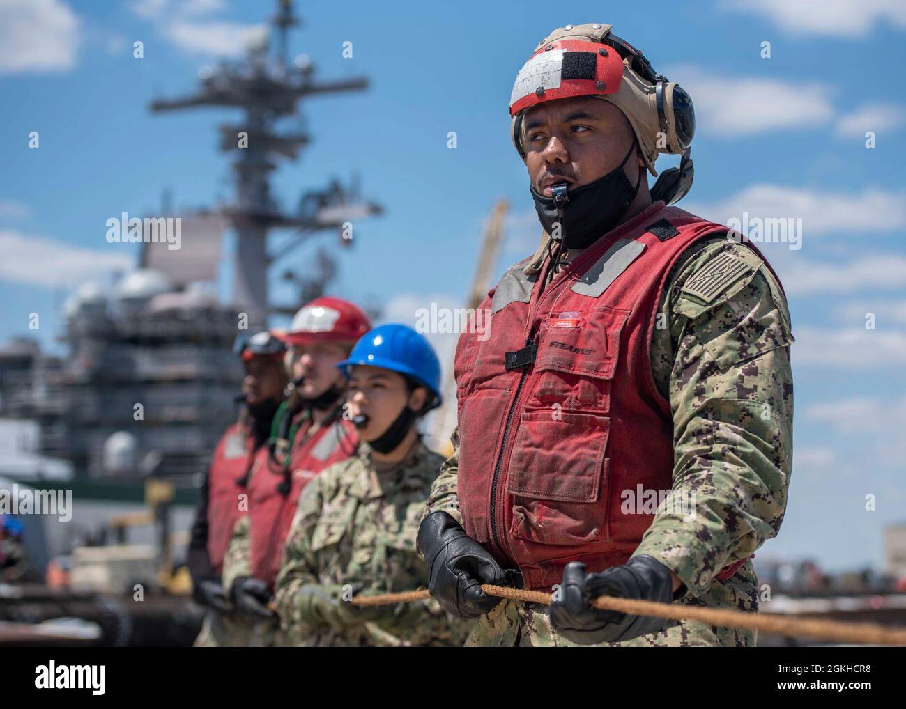 Tilly crash crane hi-res stock photography and images - Alamy