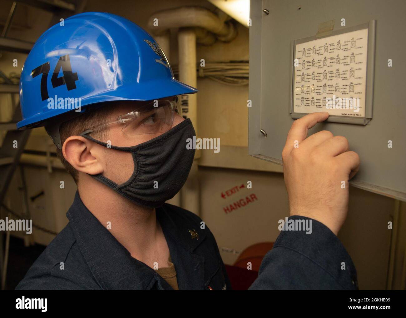 U s navy interior communications electrician hi-res stock photography ...