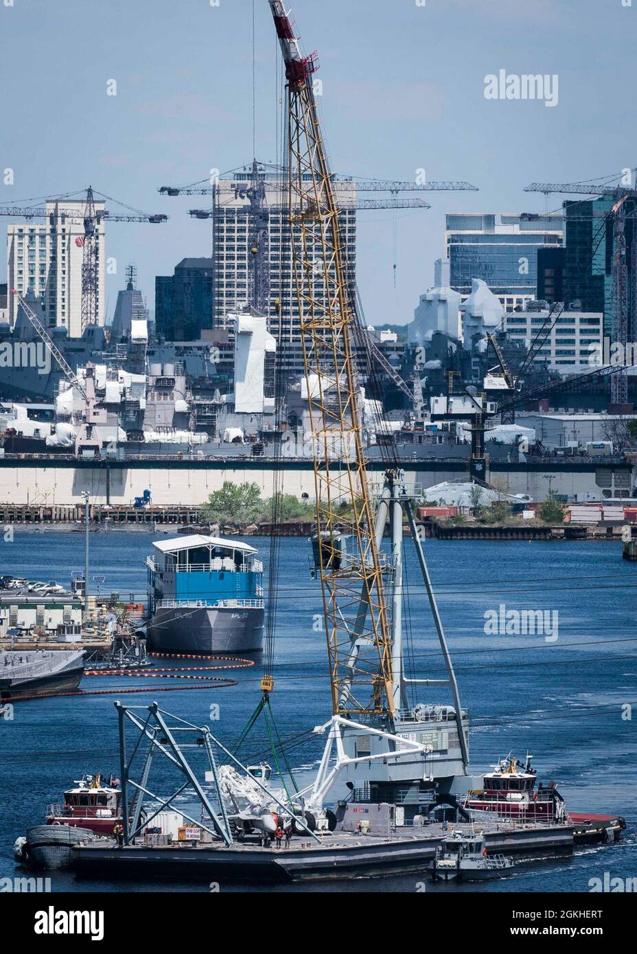 Carrier aircraft crash crane hi-res stock photography and images - Alamy