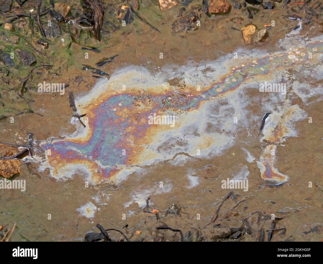 An oily puddle hi-res stock photography and images - Alamy