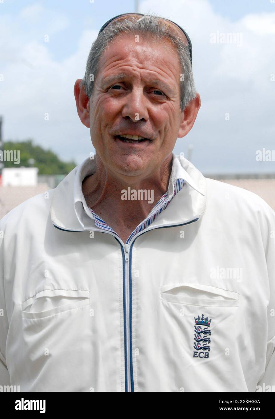 UMPIRE STEVE MALONE WHO OVERCAME CANCER TO UMPIRE IN THE PRESTIGIOUS ...