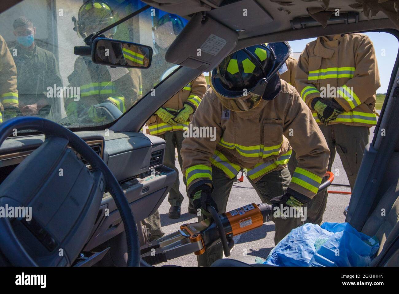 A U.S. Marine with Aircraft, Rescue and Firefighting (ARFF) Marine ...