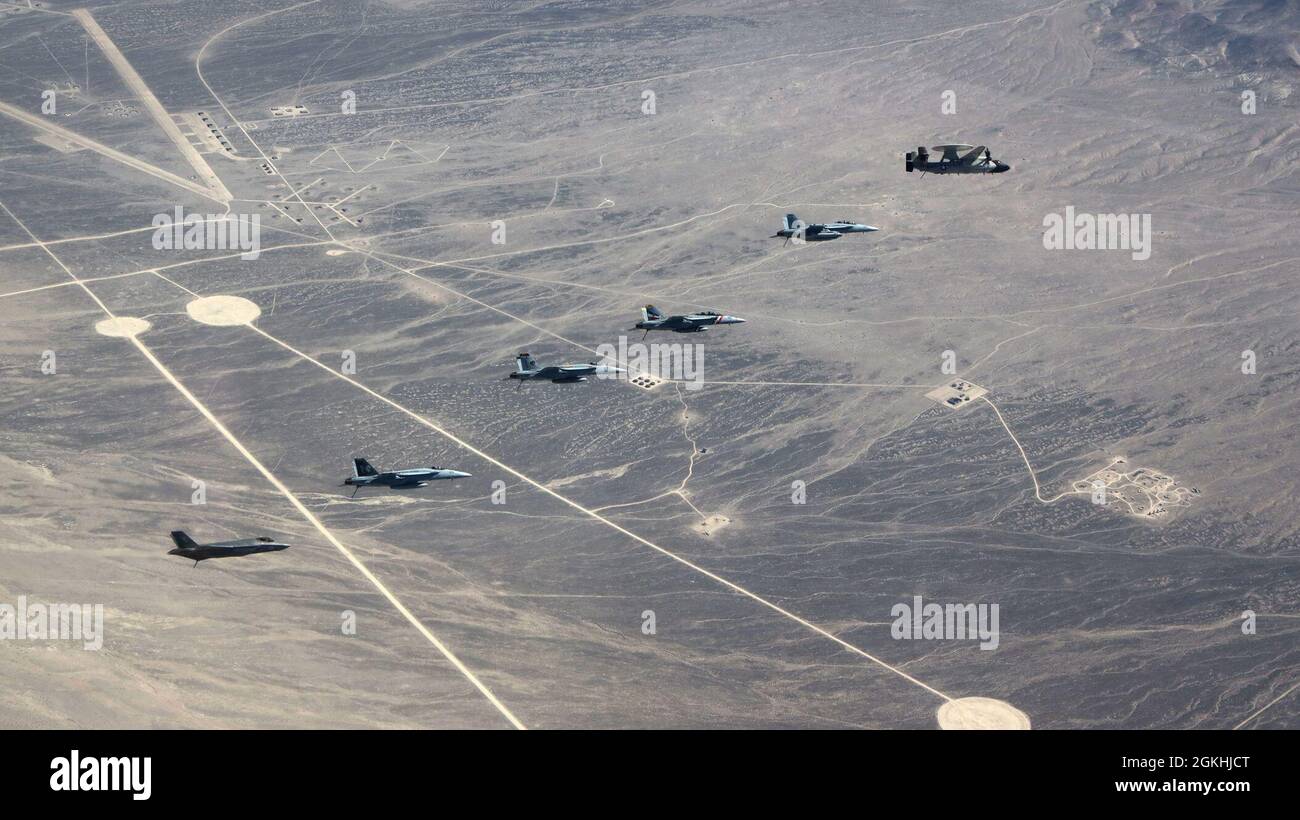 Vfa 113 stingers hi-res stock photography and images - Alamy