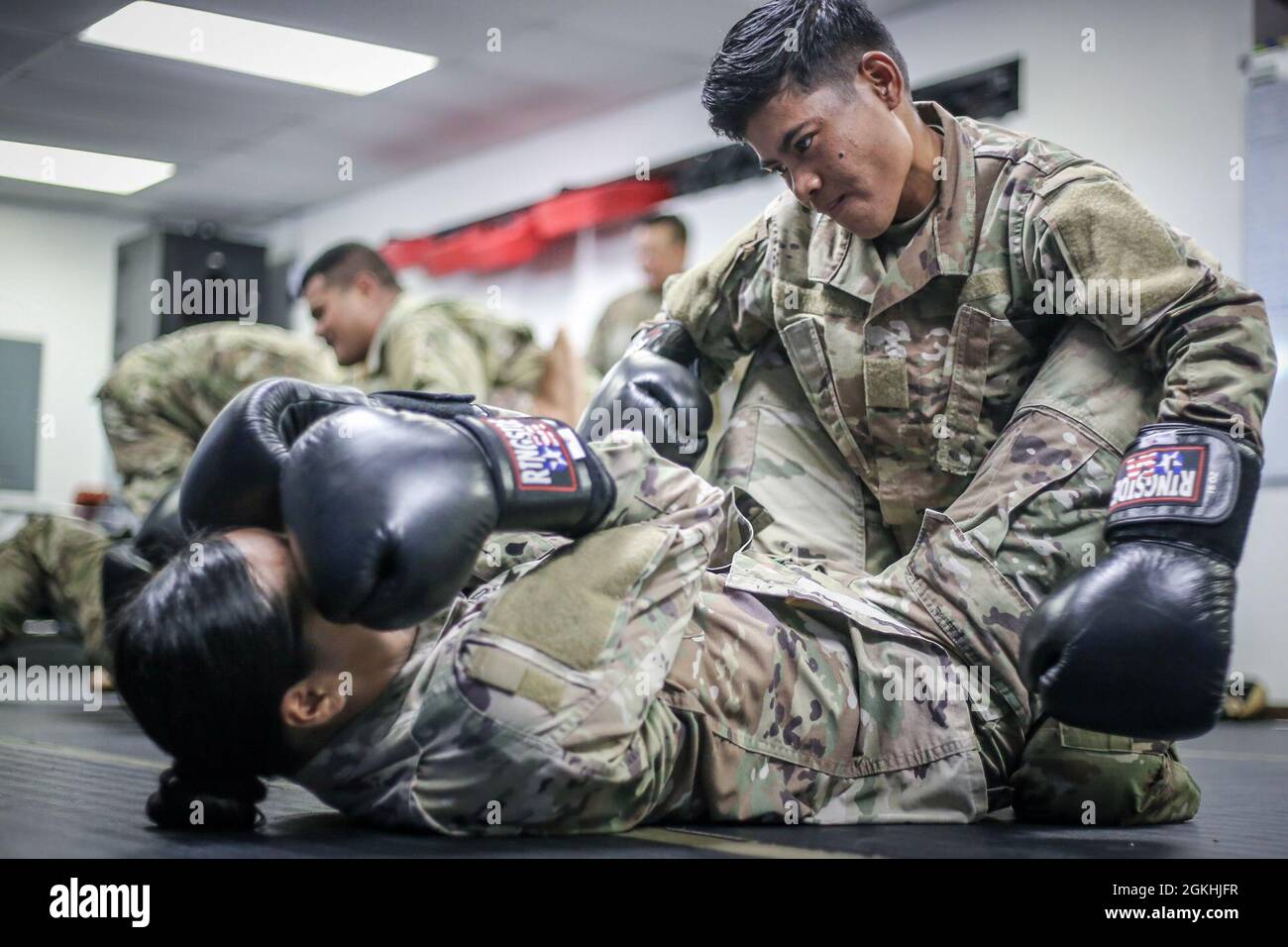 Modern army combatives program hi-res stock photography and images - Alamy