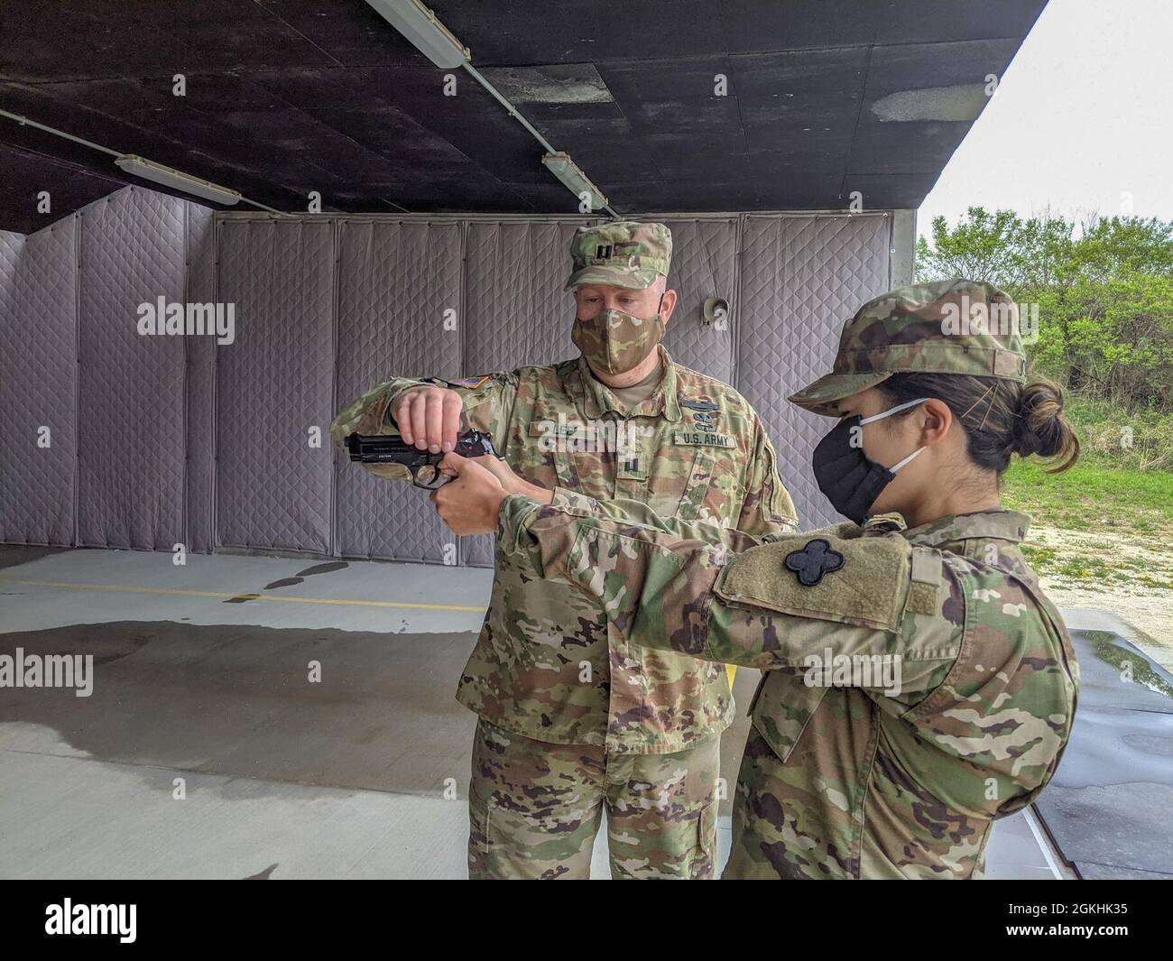 Marskmanship hi-res stock photography and images - Alamy