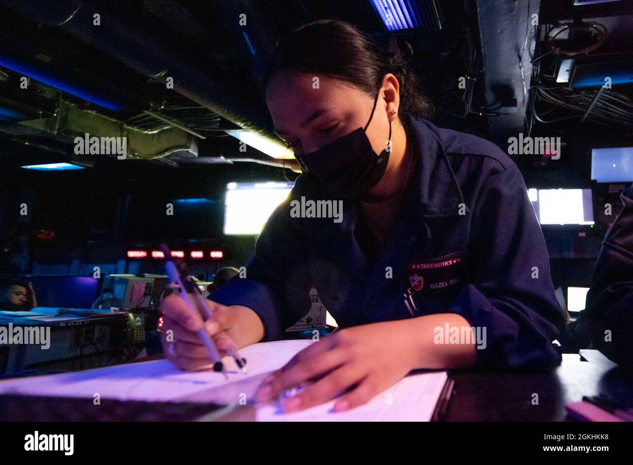 PACIFIC OCEAN (April 25, 2021) Operations Specialist Seaman Hazel Dill ...