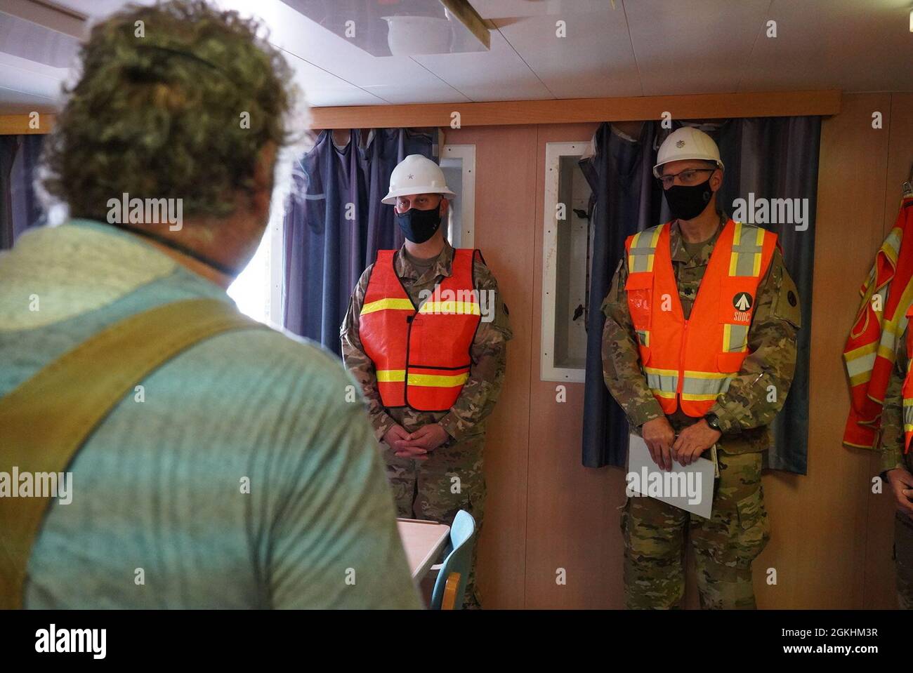 Container ship Sagamore’s master Capt. Peter Matesic welcomes Army ...