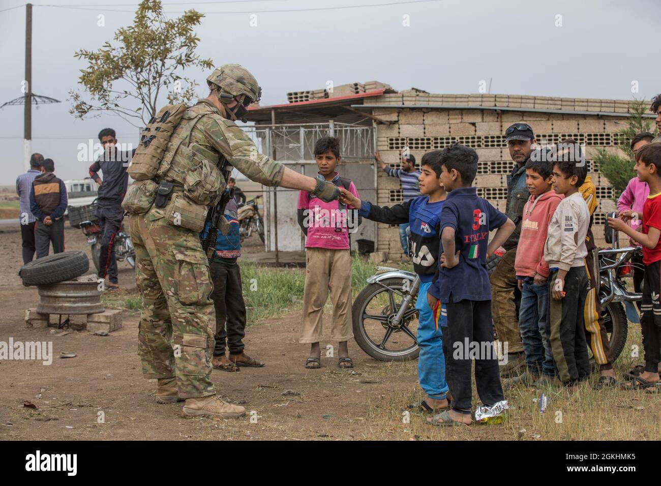 U.S. Army Soldiers, with Alpha Company, 1st Battalion, 6th Infantry ...