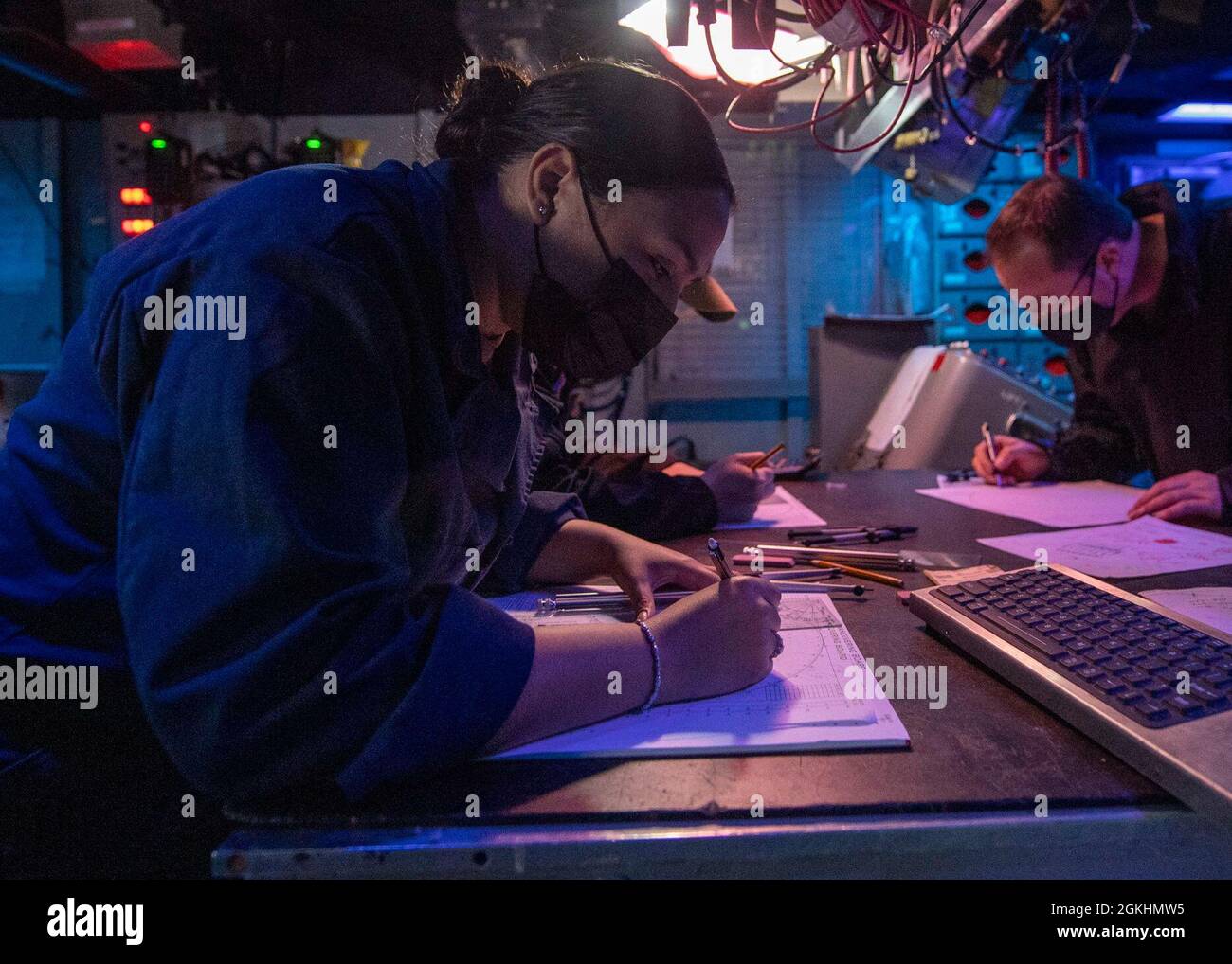 PACIFIC OCEAN (April 25, 2021) Operations Specialist Seaman Hazel Dill ...