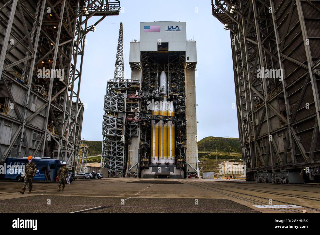 Heavy rockets hi-res stock photography and images - Alamy