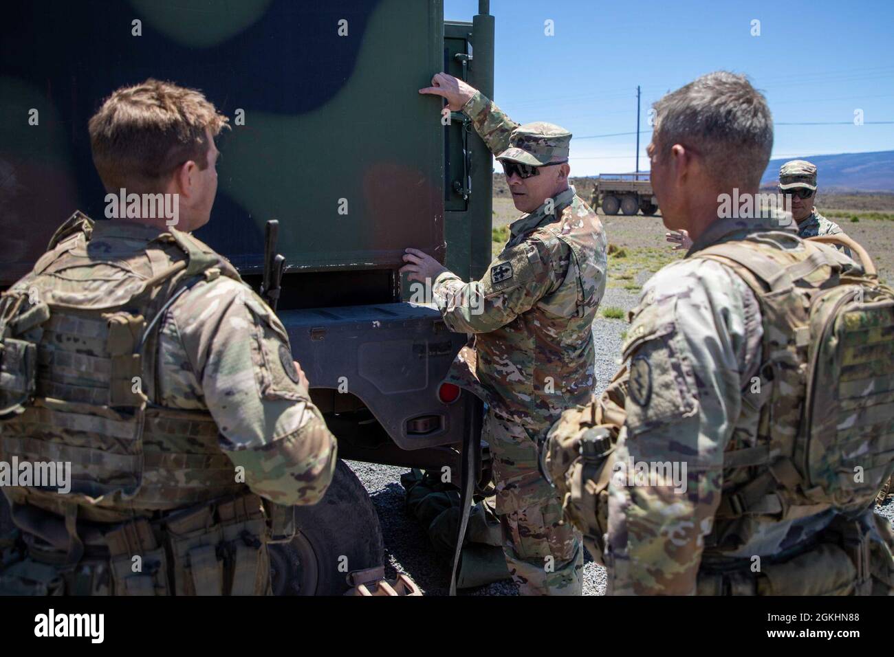 Soldiers assigned to 3rd Squadron, 4th Cavalry Regiment, 3rd Infantry ...
