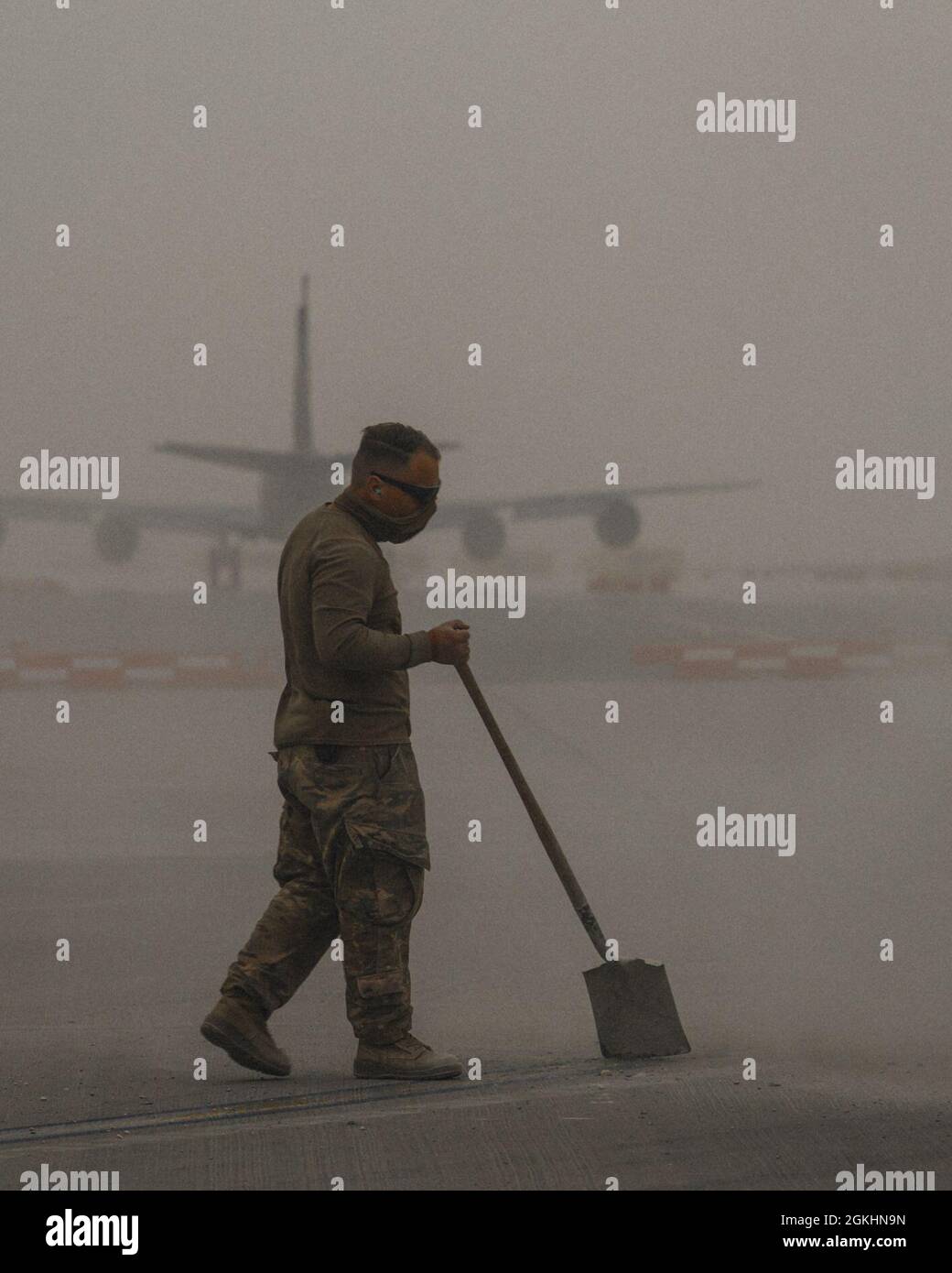 Airfield damage repair hi-res stock photography and images - Alamy