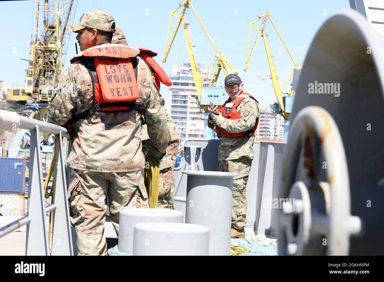 U.S. Army Sailors oversee the docking process for the U.S. Army ...