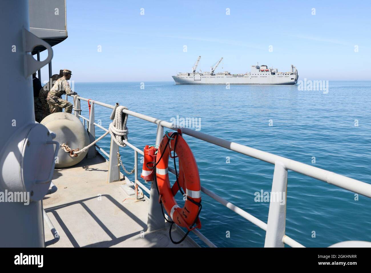 Usns bob hope hi-res stock photography and images - Alamy