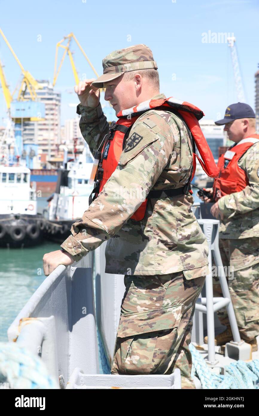 U.S. Army Sailors oversee the docking process for the U.S. Army ...