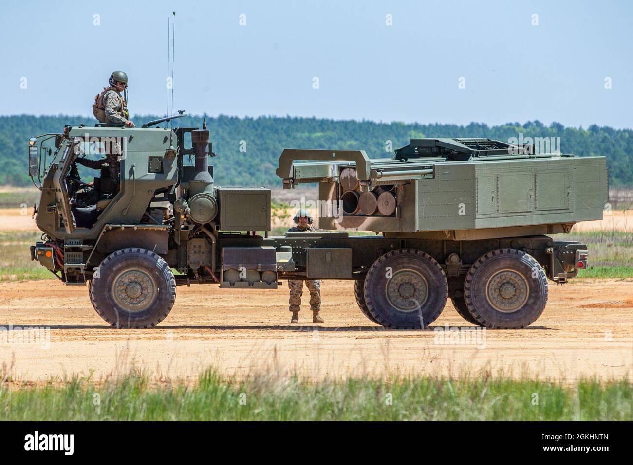 227mm rocket hi-res stock photography and images - Alamy