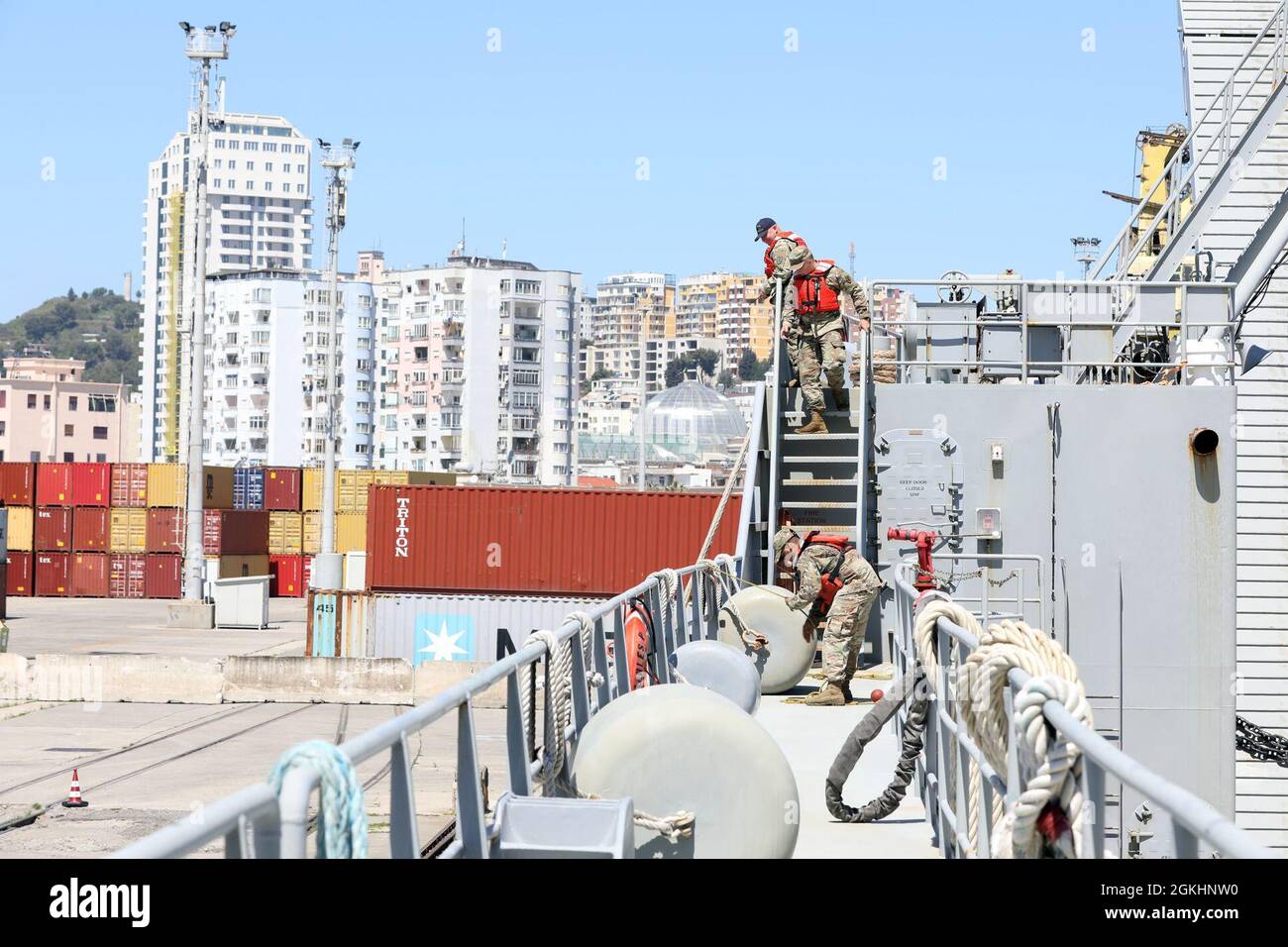 1U.S. Army Sailors prepare to dock the U.S. Army Logistics Support ...