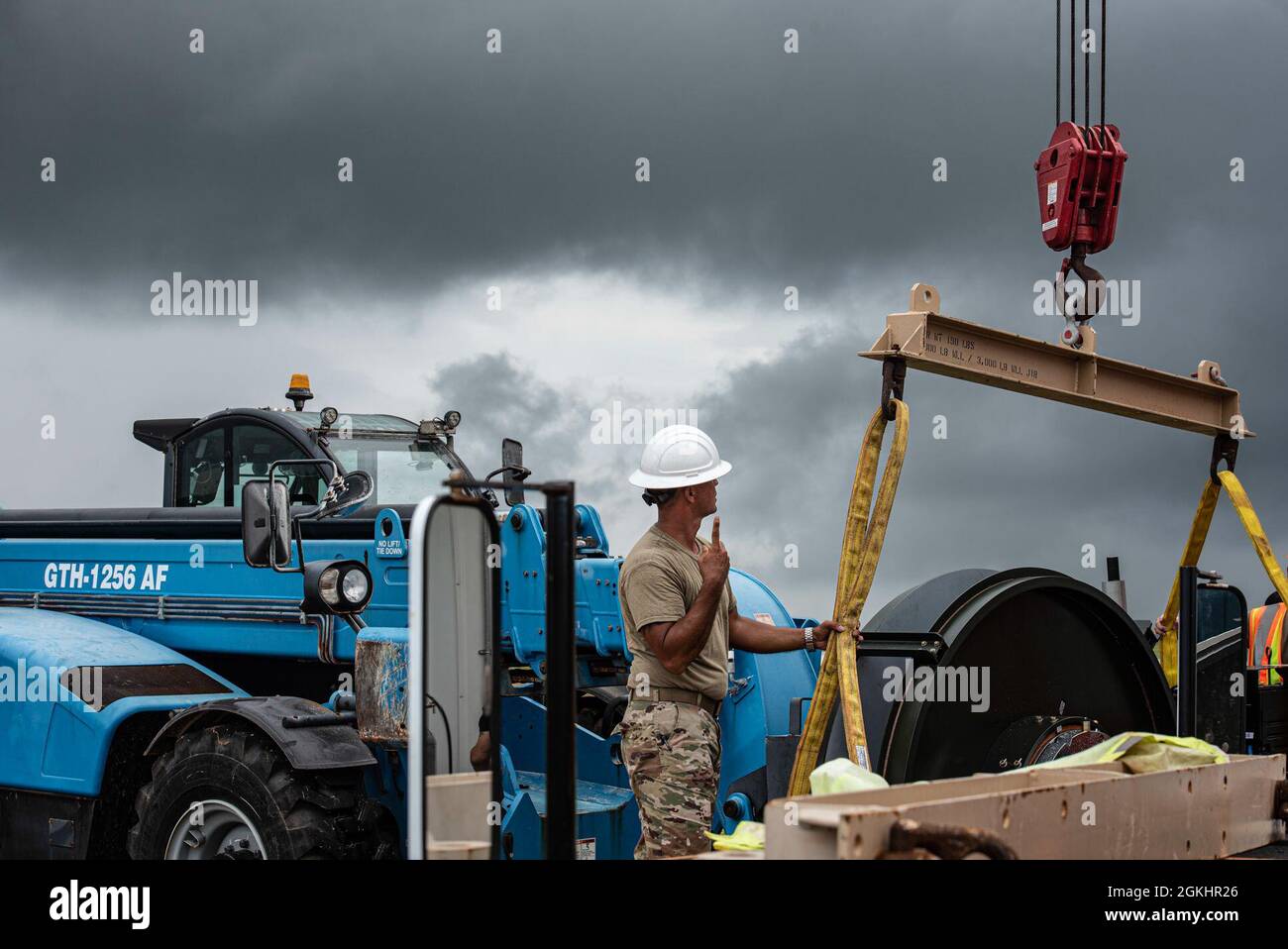 U.S. Air Force Master Sgt. Jeremy Lawson, 36th Civil Engineer Squadron ...