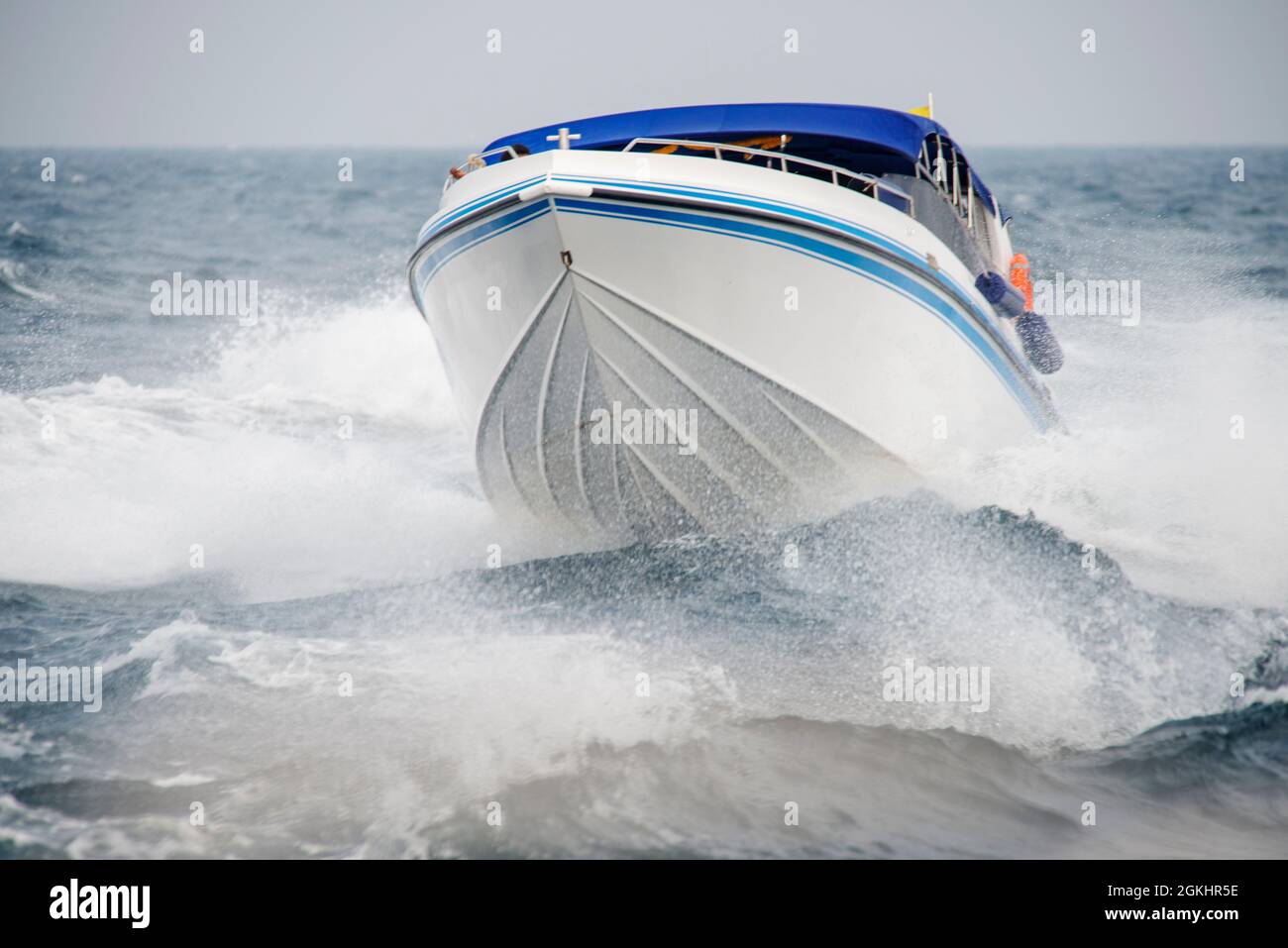 Speed boat thai hi-res stock photography and images - Alamy