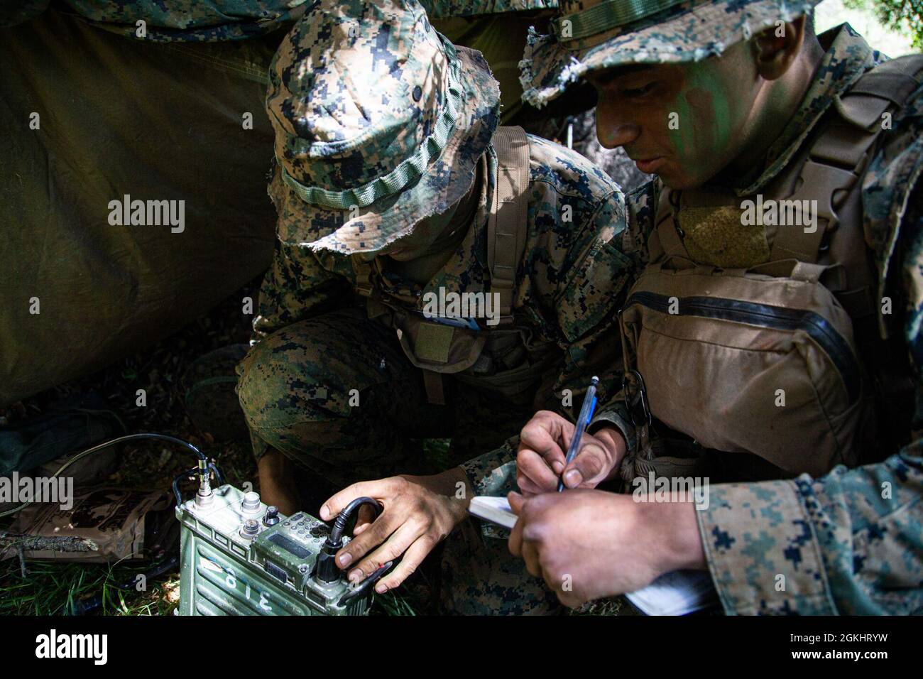 Radio prc 117 hi-res stock photography and images - Alamy