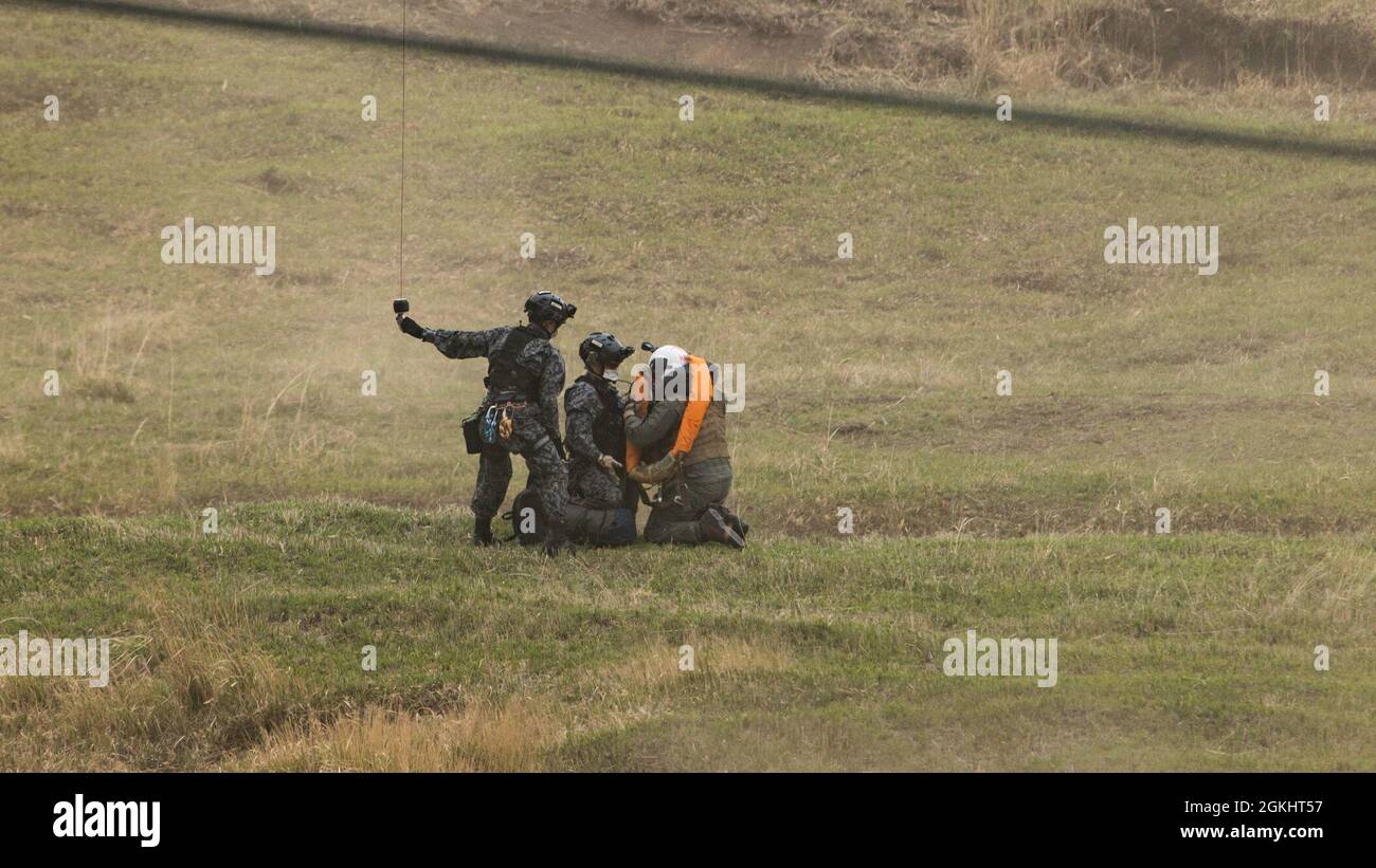 Japan Air Self-Defense Force Pararescuemen with Ashiya Air Rescue ...
