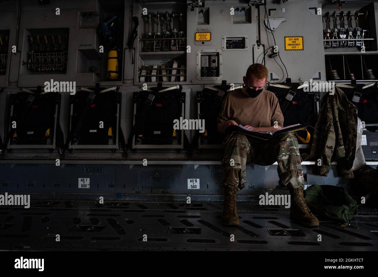 Tech. Sgt. John Thompson, 911th Aircraft Maintenance Squadron crew ...