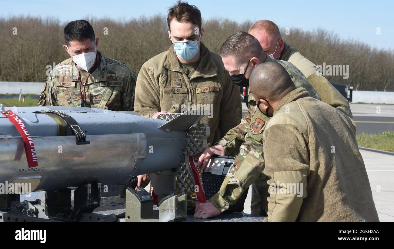 Load inspection hi-res stock photography and images - Alamy