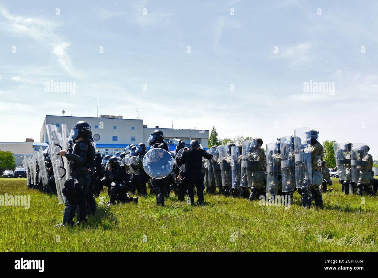 U.S. Army and Air National Guardsmen participate in a Civil Disturbance ...