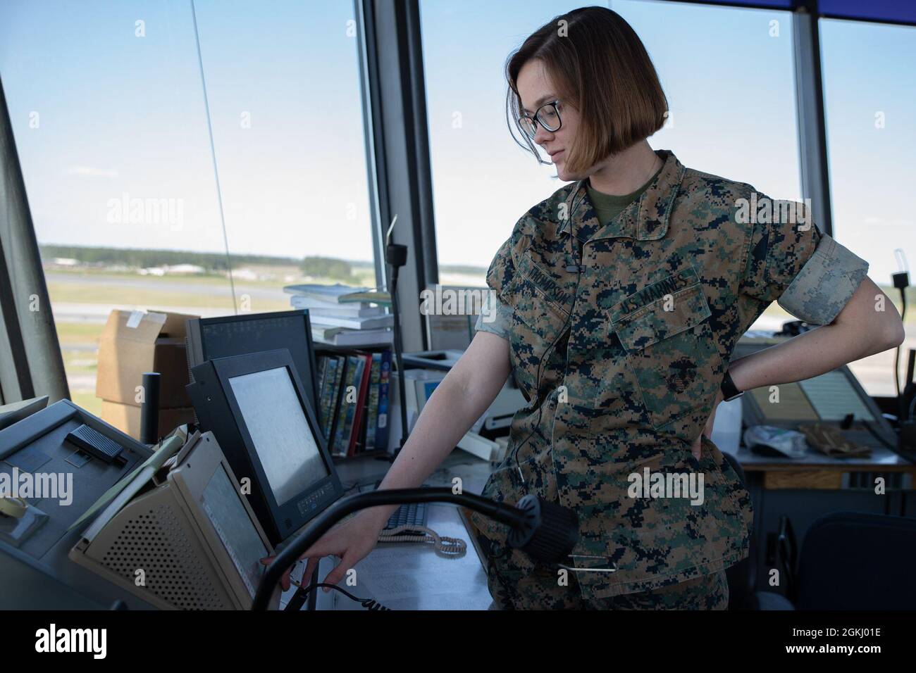 Atc air traffic control controller hi-res stock photography and images ...