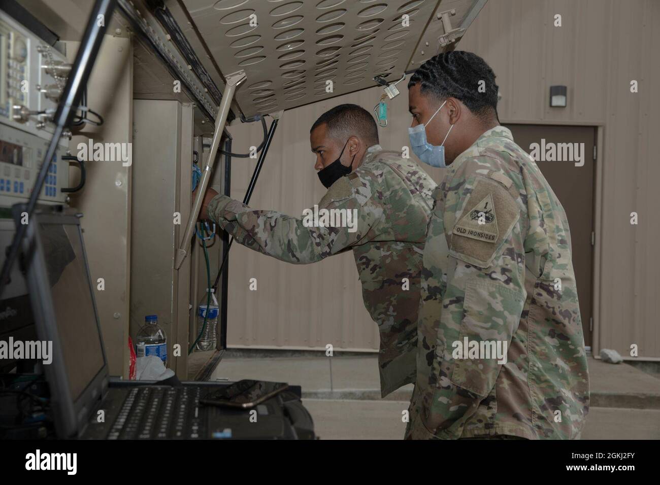 Cable placement hi-res stock photography and images - Alamy