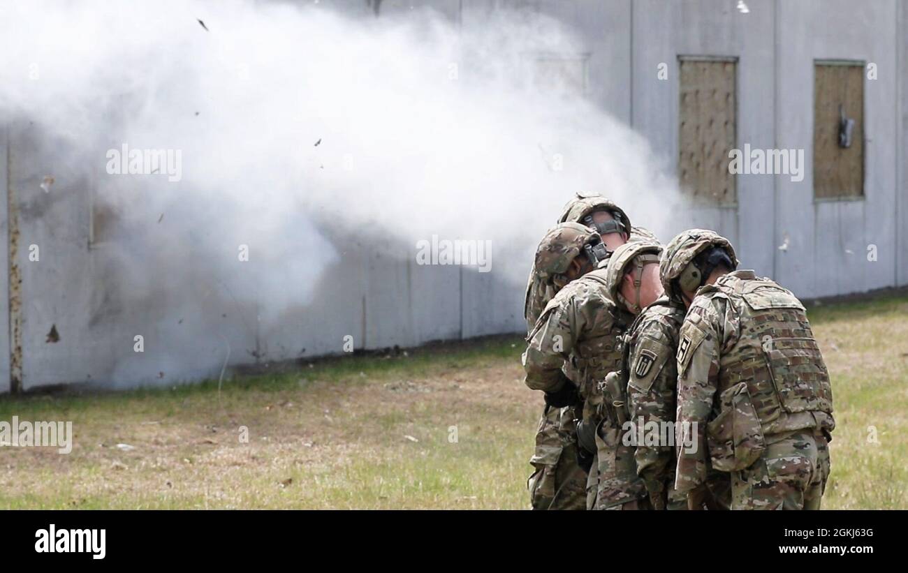 Soldiers of 428th Engineer Company, 93rd Engineer Battalion, 372nd ...