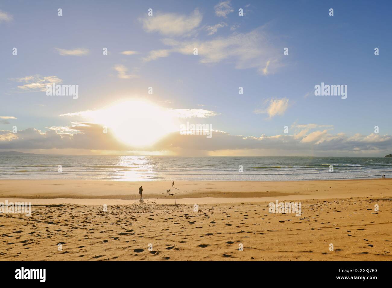 Mackay beach hi-res stock photography and images - Alamy