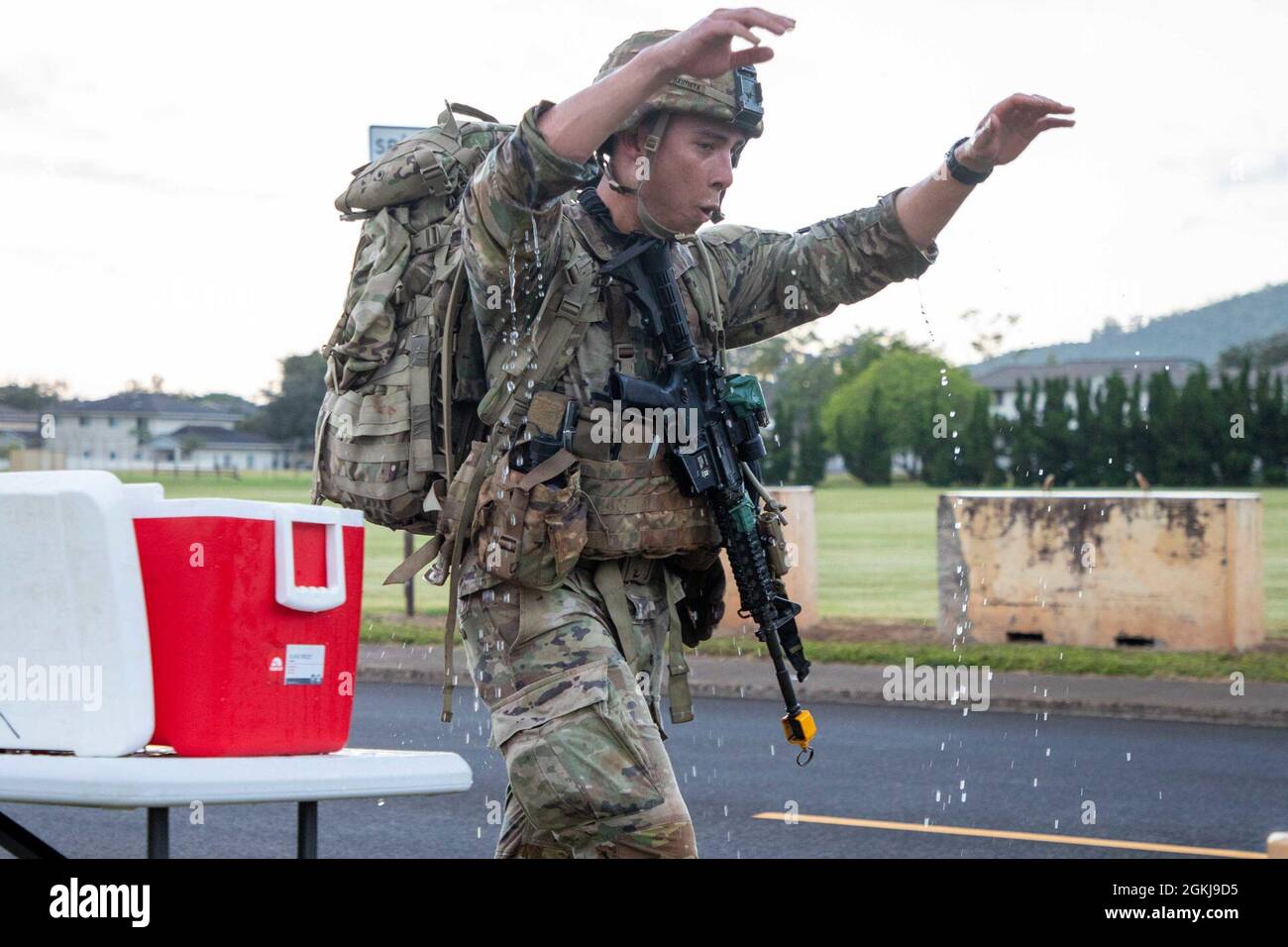 Soldiers assigned to the 25th Infantry Division and U.S. Army Hawaii ...