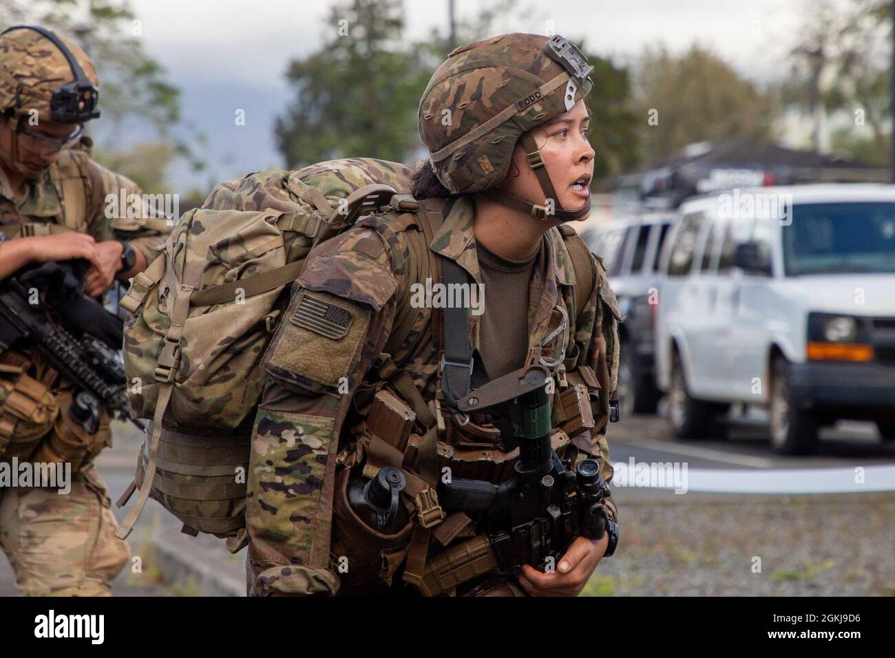 Soldiers assigned to the 25th Infantry Division and U.S. Army Hawaii ...