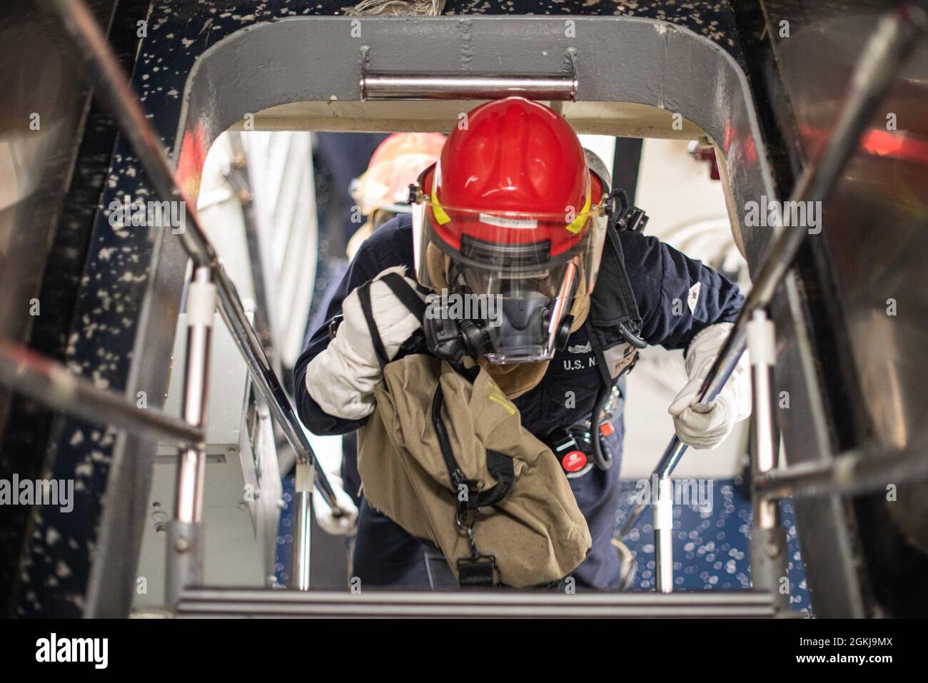 PACIFIC OCEAN (April 30, 2021) U.S. Navy Boatswain’s Mate 2nd Class ...