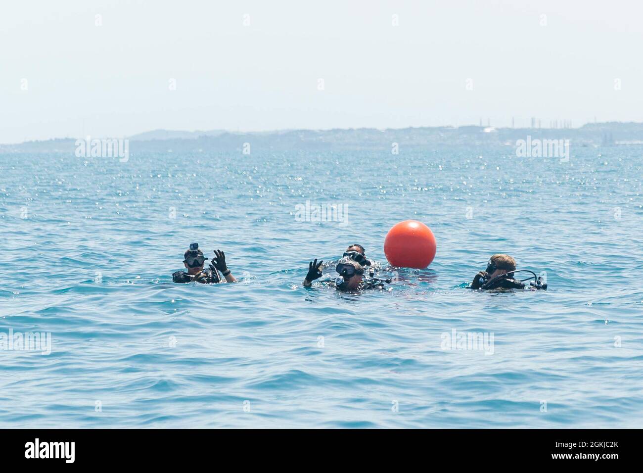 U.S. Marines with Force Reconnaissance Platoon (FRP), 31st Marine ...