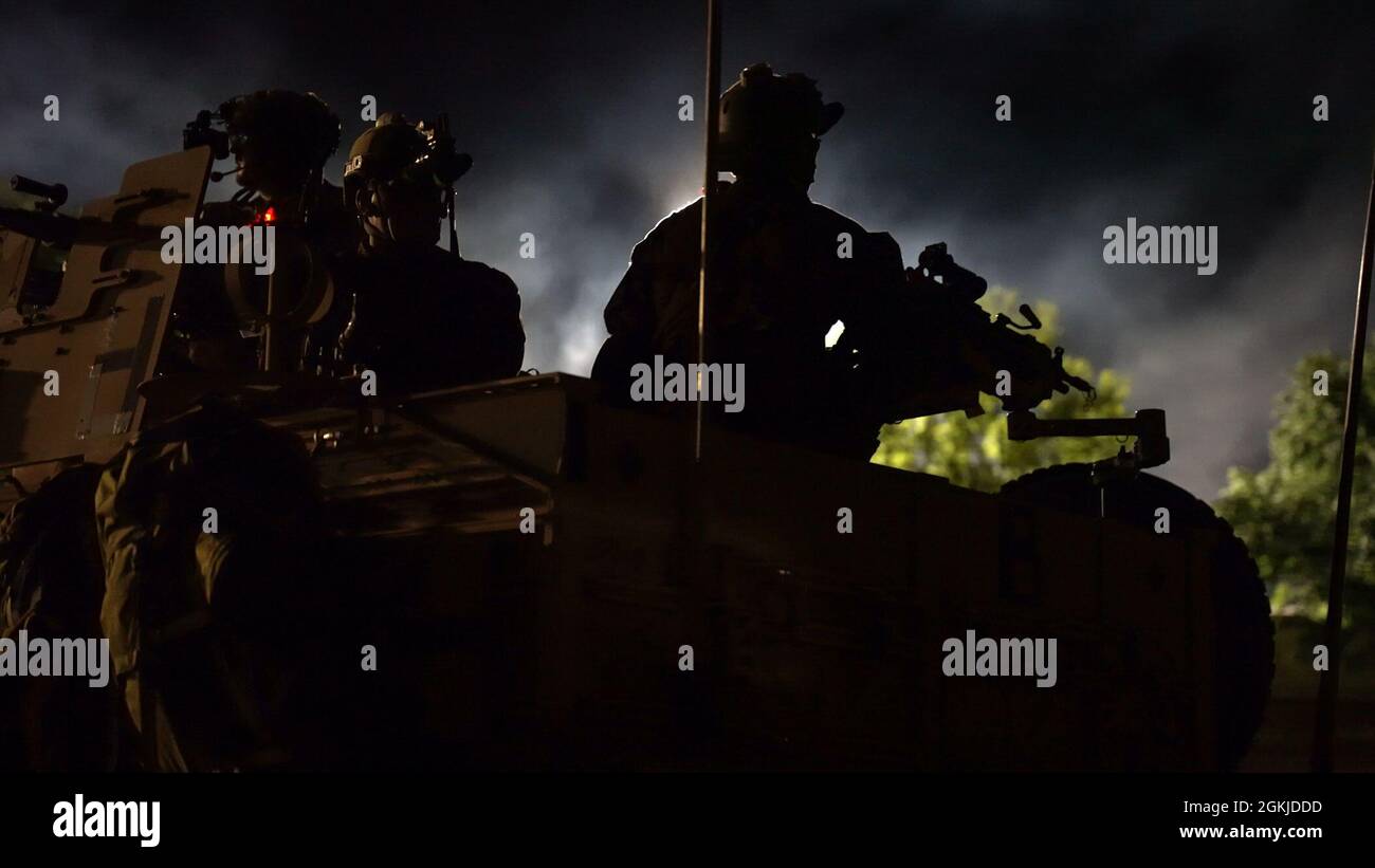 Marine Raiders and Marines with Force Reconnaissance Company, 2nd ...