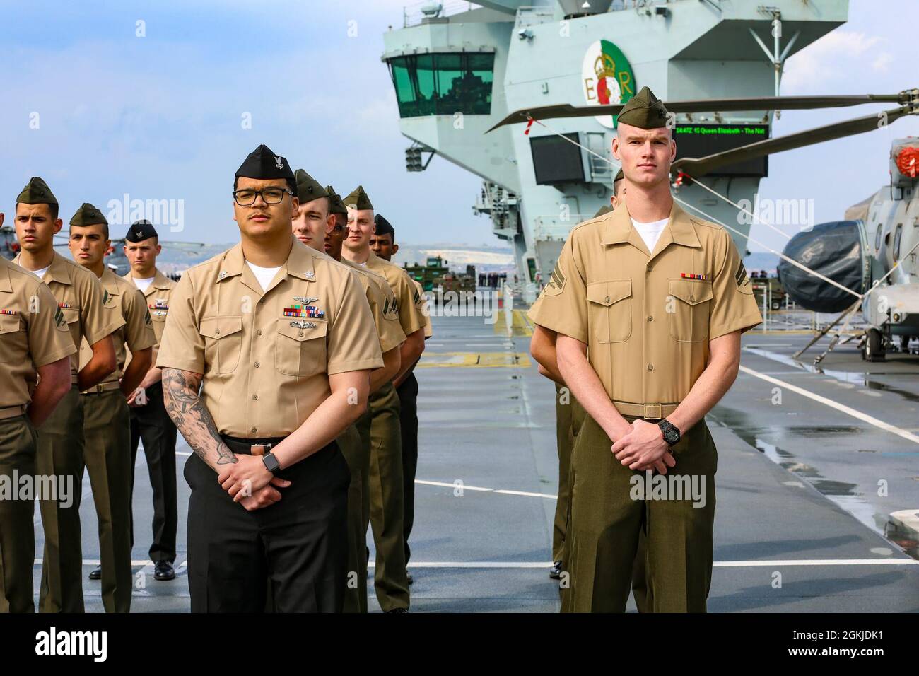 Marines and Sailors with Marine Fighter Attack Squadron (VMFA) 211 ...