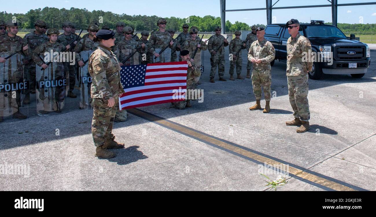 JACKSONVILLE AIR NATIONAL GUARD BASE, Fla -- Members of the 125th ...