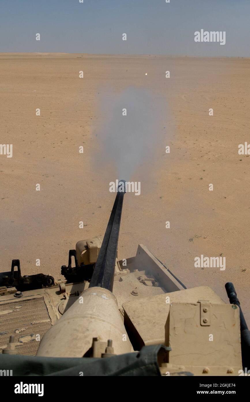 2 34th armor hi-res stock photography and images - Alamy