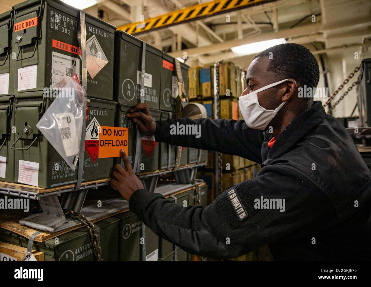 PACIFIC OCEAN (May 1, 2021) – U.S. Navy Aviation Ordnanceman 3rd Class ...
