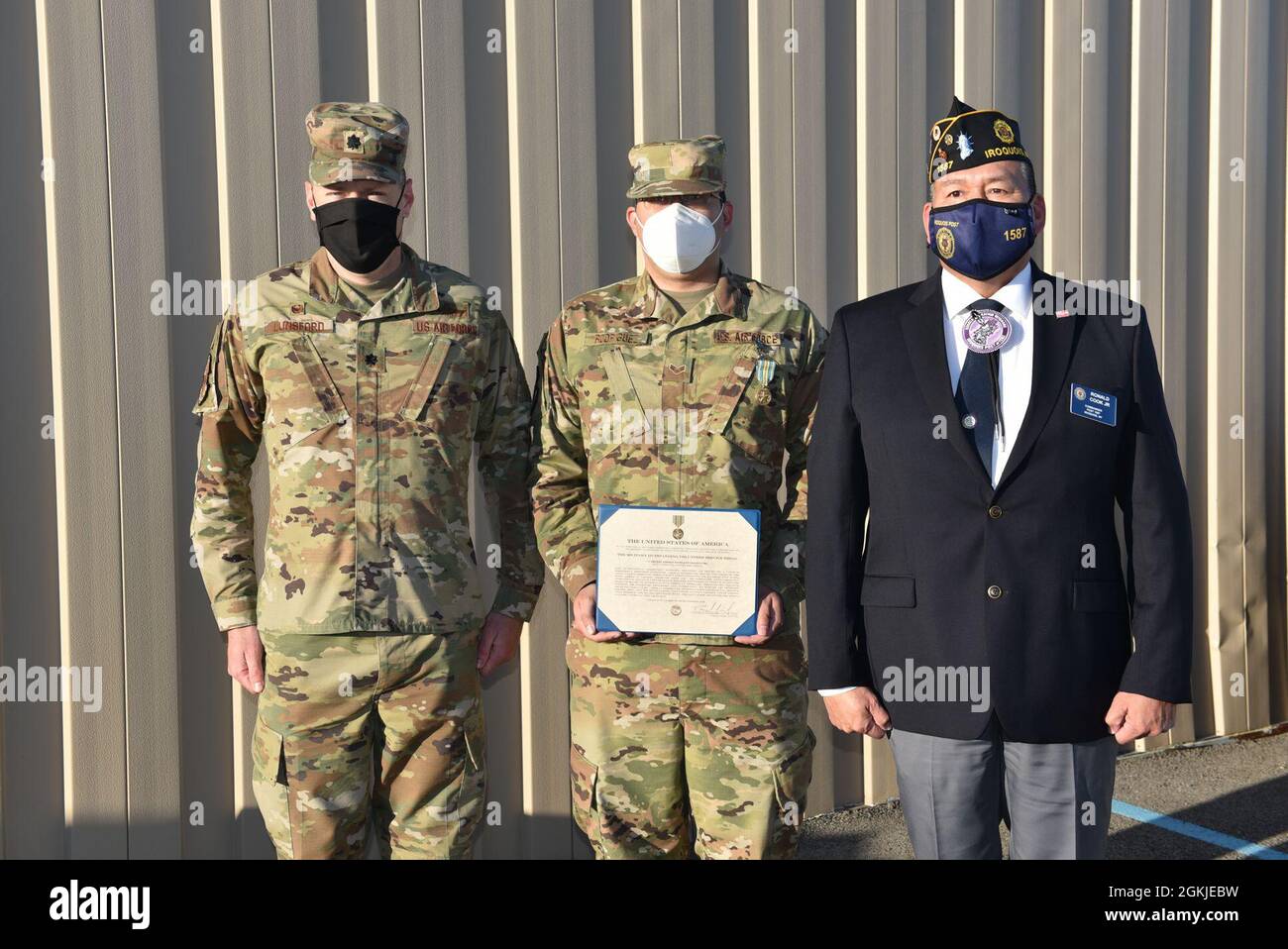 Veterans service award hi-res stock photography and images - Alamy