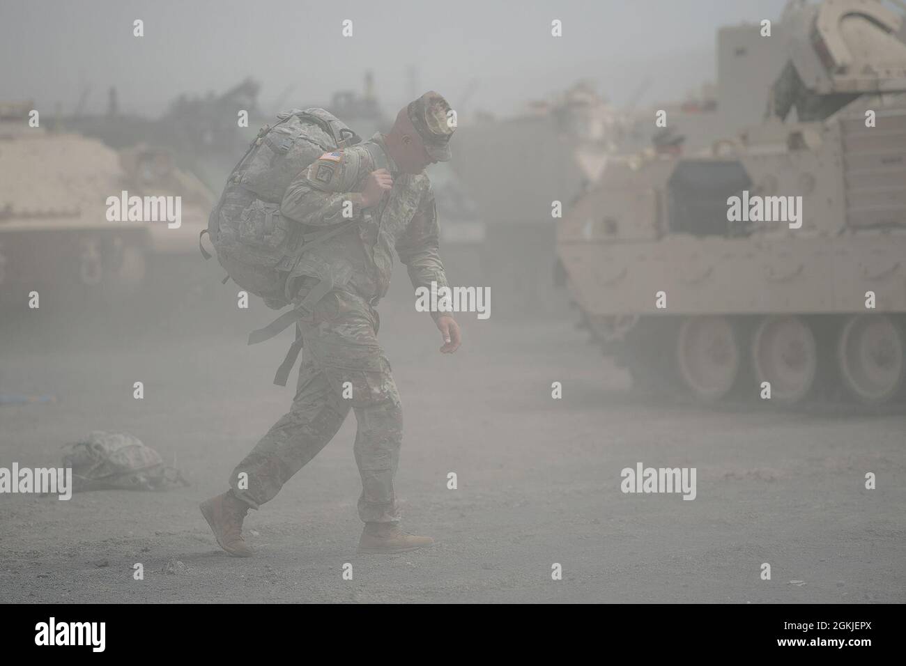 Idaho Army National Guard Sgt.1st.Class Travis Wegner struggles against ...