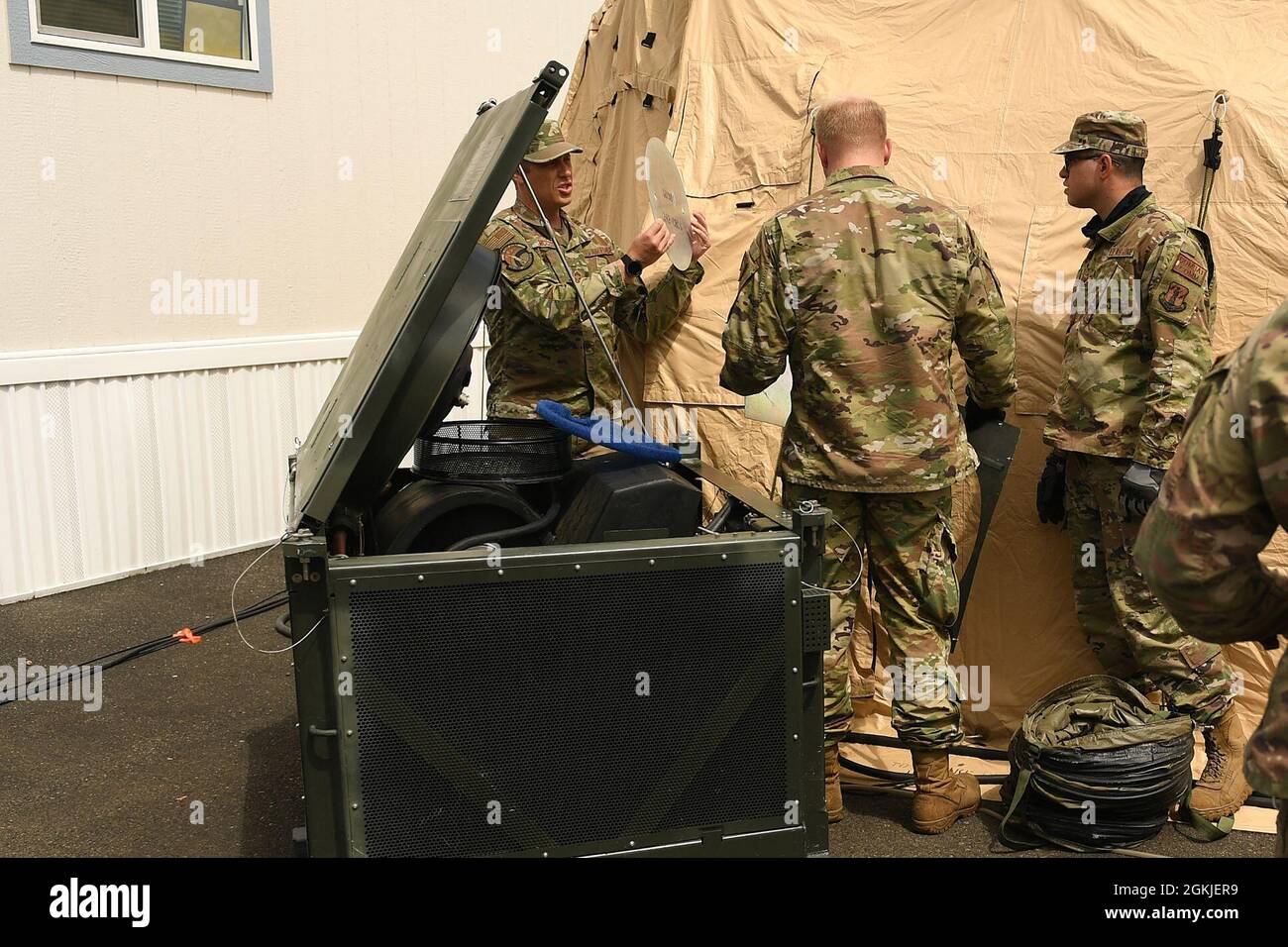 242nd combat communications squadron hi-res stock photography and ...