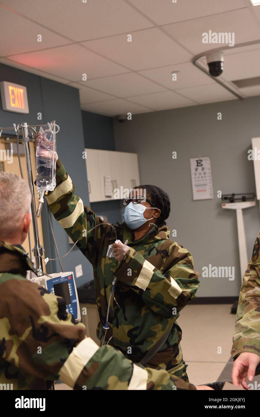 Members of the 171st Air Refueling Wing Medical Squadron, Pennsylvania ...