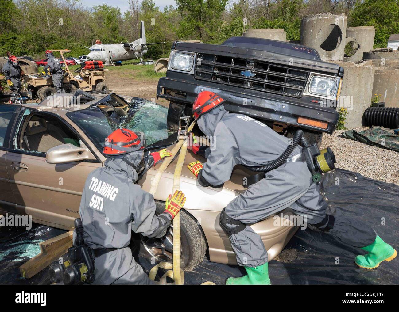 210502-N-PC620-0023 BUTLERVILLE, Ind. (May 2, 2021) U.S. Army Soldiers ...